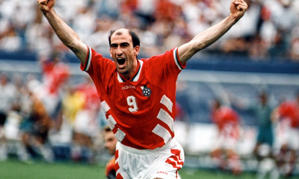 La storia di Letchkov, il fantasista bulgaro che eliminò la Germania ...