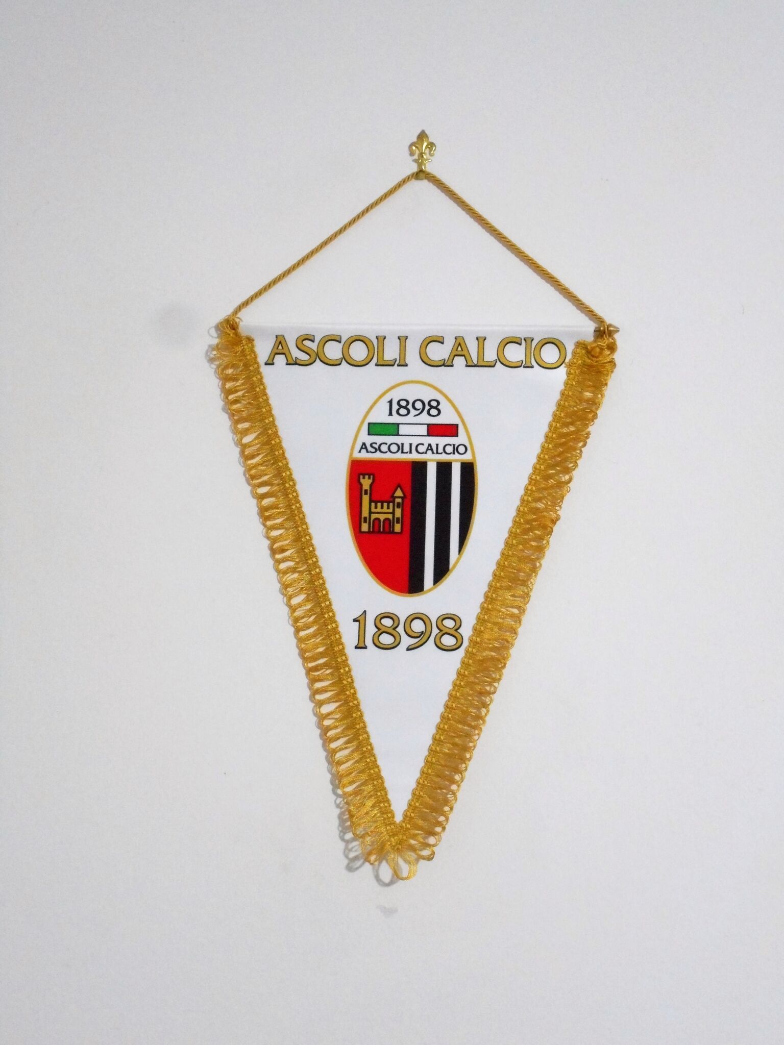Il gagliardetto di un club marchigiano: l'Ascoli